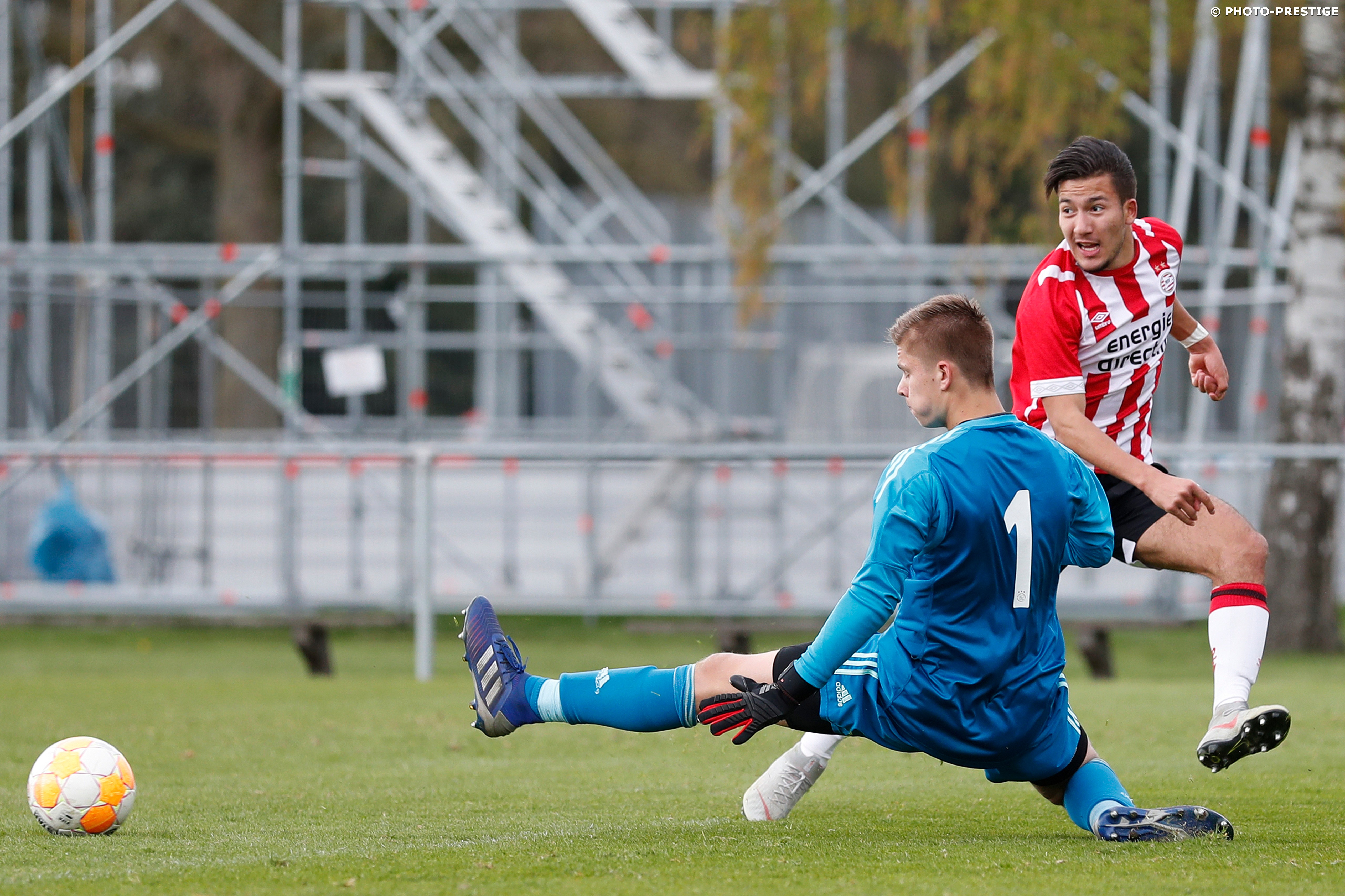 PSV - IN BEELD | PSV O17 - Ajax O17