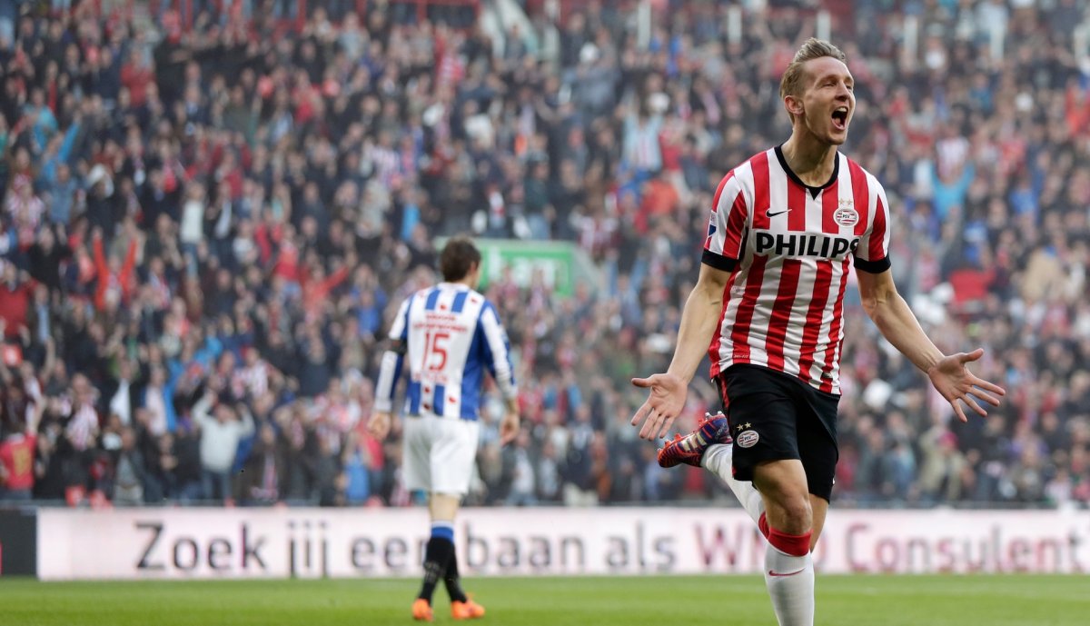 PSV - Alles over | PSV doelt op 25e thuiszege op sc Heerenveen