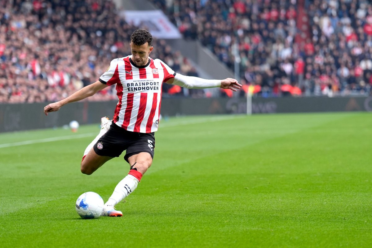 PSV - Alles over | PSV op bezoek bij promovendus Excelsior Rotterdam