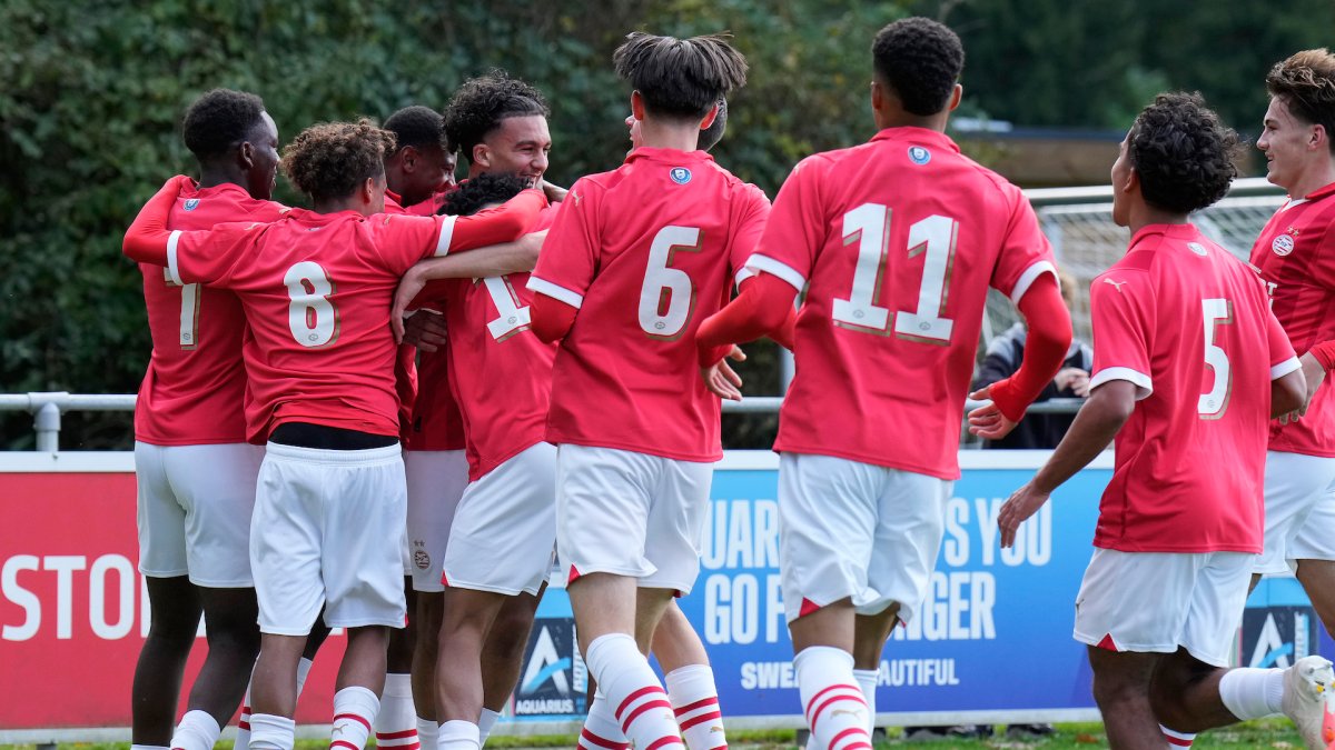 PSV - Uitslagen | PSV O17 grijpt koppositie na klinkende thuiszege