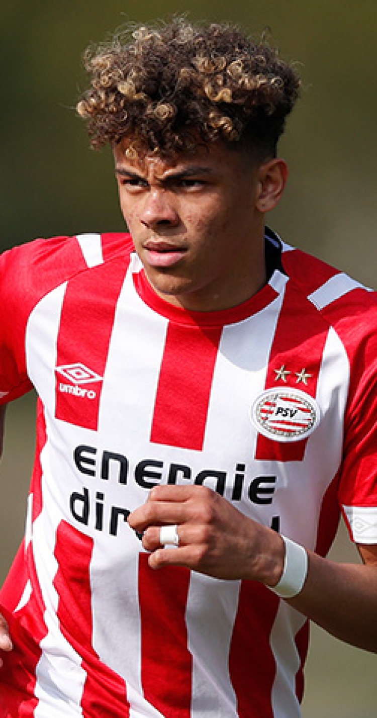 PSV - Twee punten voor PSV O17