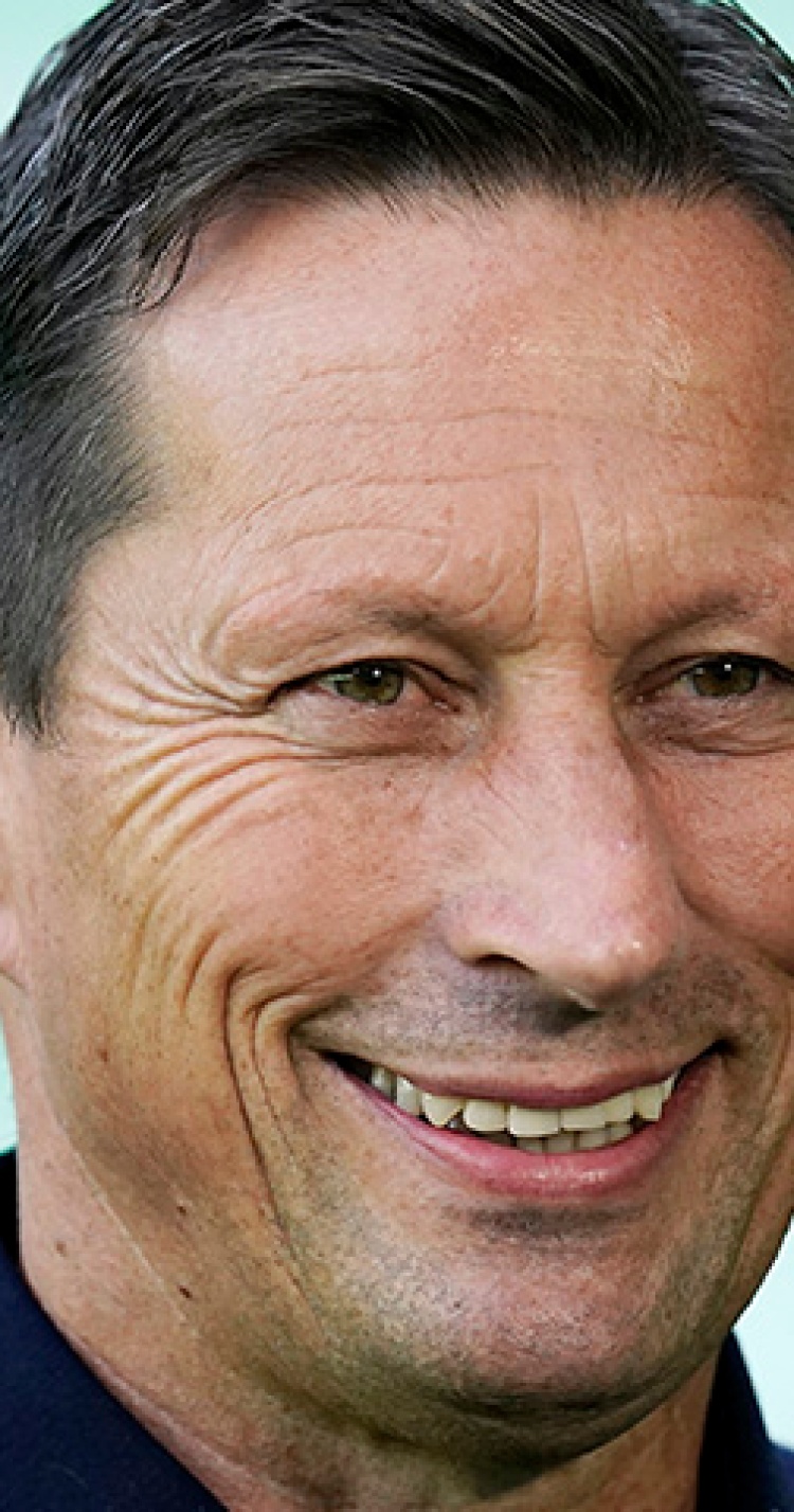 PSV - Schmidt satisfied with first win: Opening duels never easy