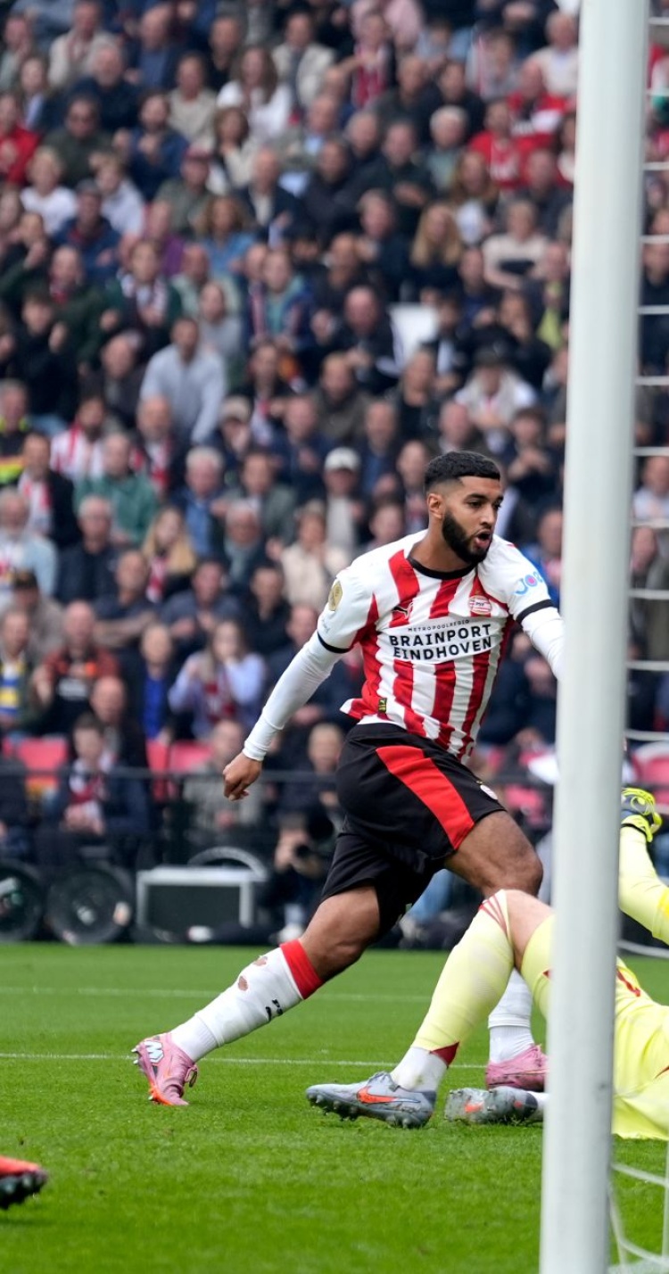 PSV - Afterthought | PSV y Ajax se reparten los puntos tras un ...