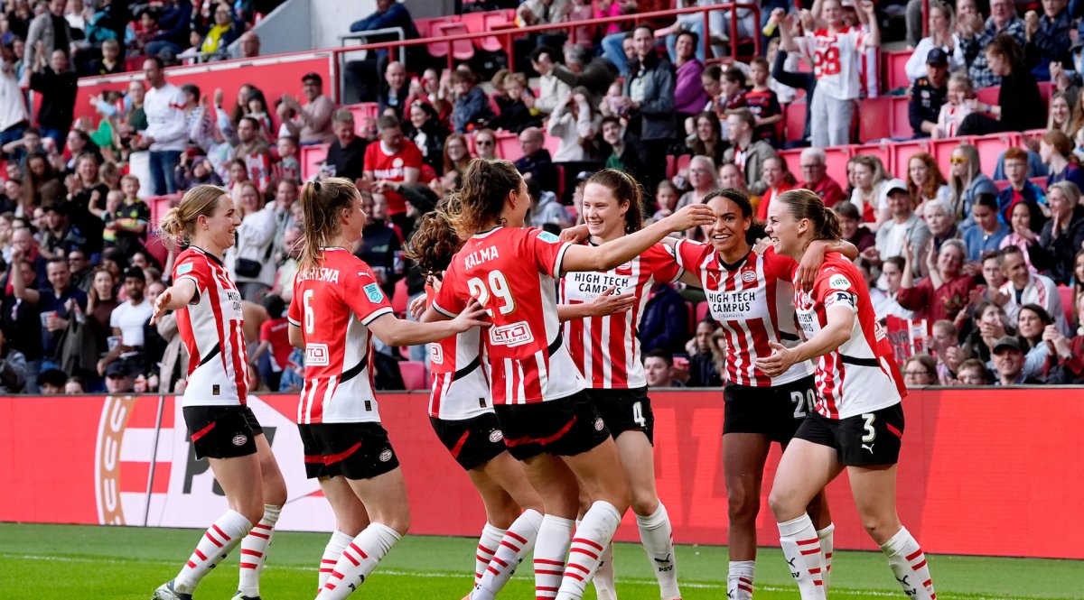 PSV - Kaartverkoop | PSV Vrouwen op jacht naar tweede bekertitel