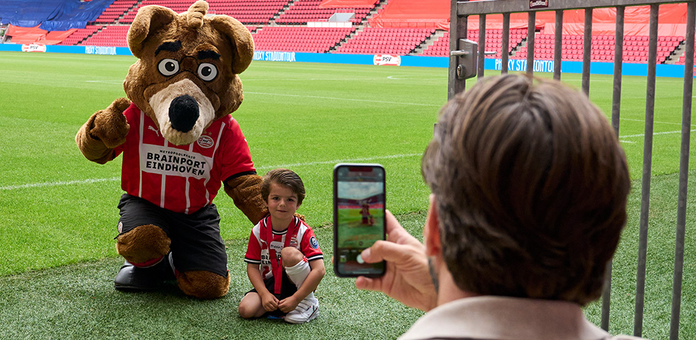PSV - Phoxy Stadiontour is een echte belevenis voor jonge fans