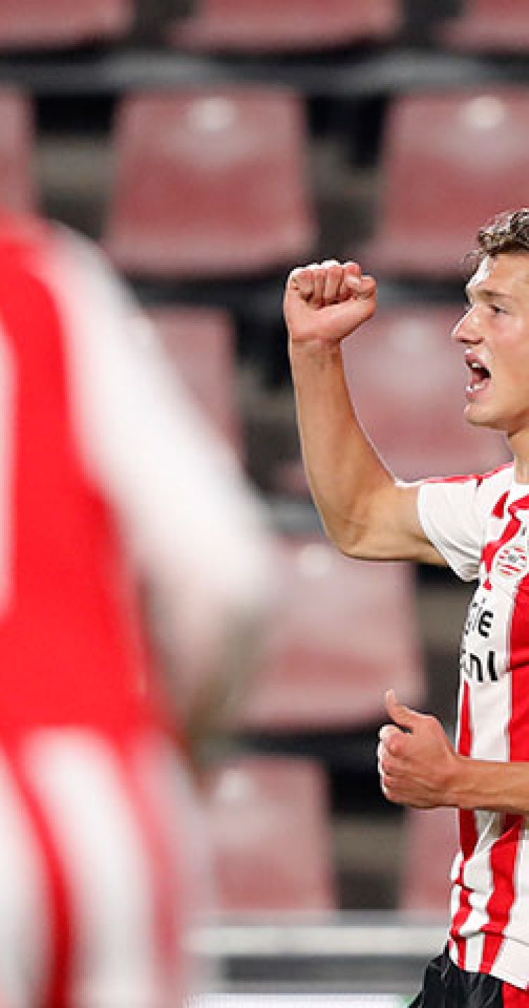 PSV - PSV U21 with Van Osch and Lammers against FC Emmen