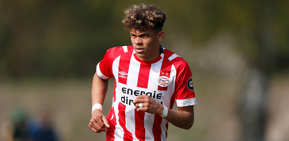 PSV - Twee punten voor PSV O17