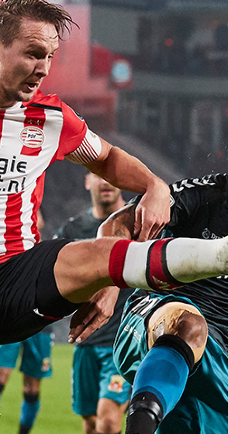 PSV - PSV al twintig duels ongeslagen tegen Go Ahead