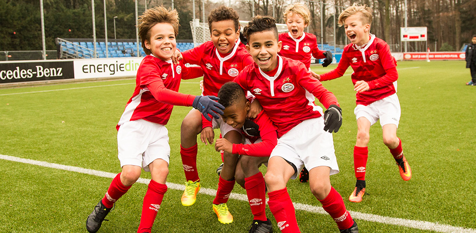 PSV - Nieuwe spelers PSV FUNdament starten