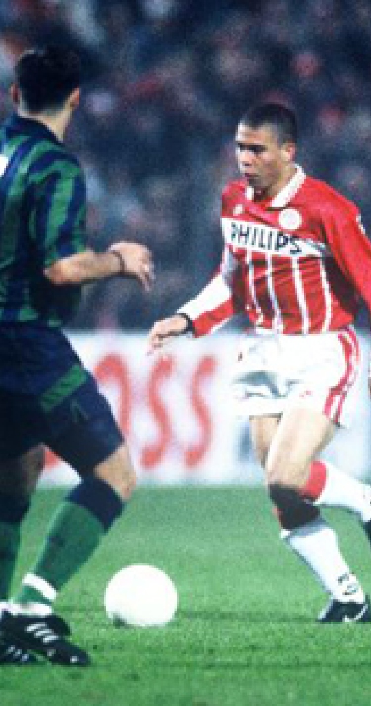 PSV - Ronaldo bijna 1-op-1