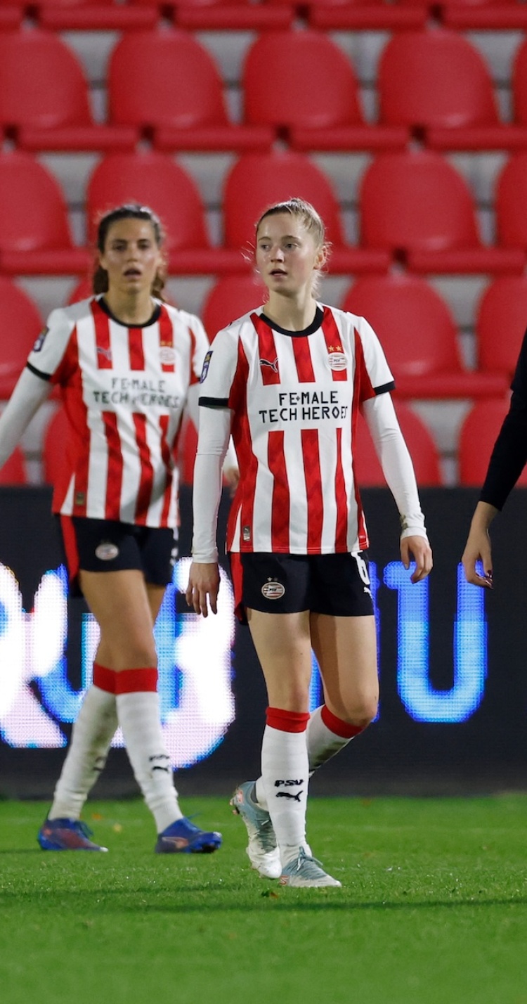PSV - Wedstrijdverslag | PSV Vrouwen leidt nipte nederlaag in eerste ...