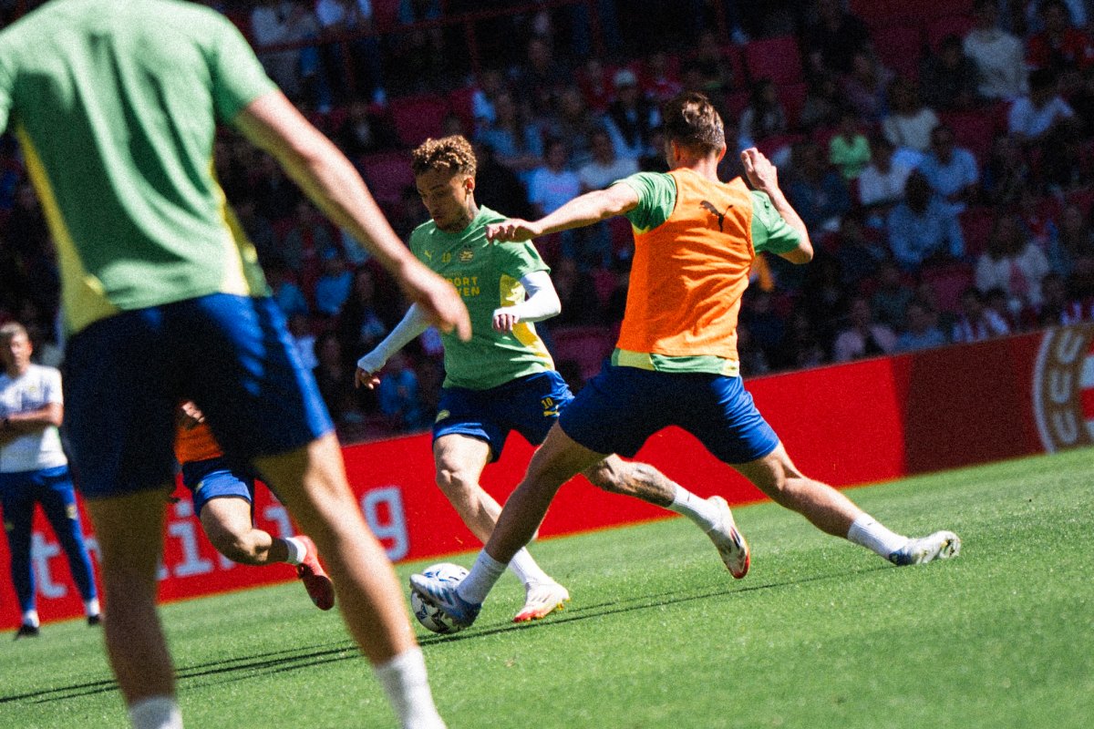 PSV - Open training | Open training PSV 1 trekt duizenden fans naar ...