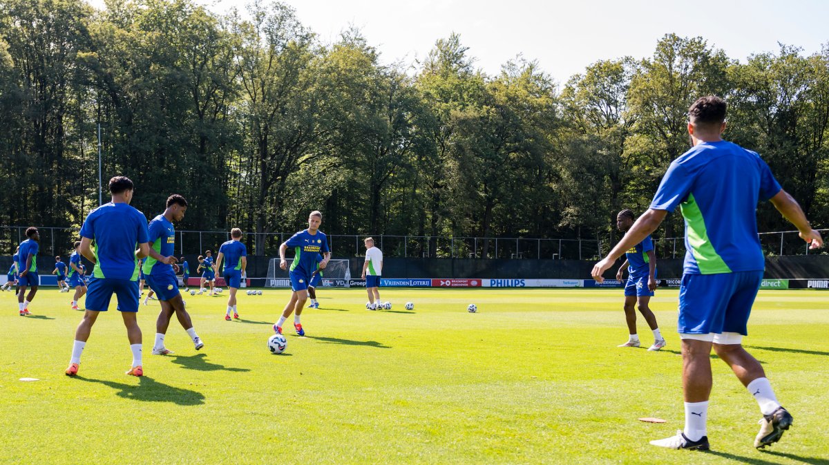 PSV - Agenda | Bezoek de open training van PSV 1