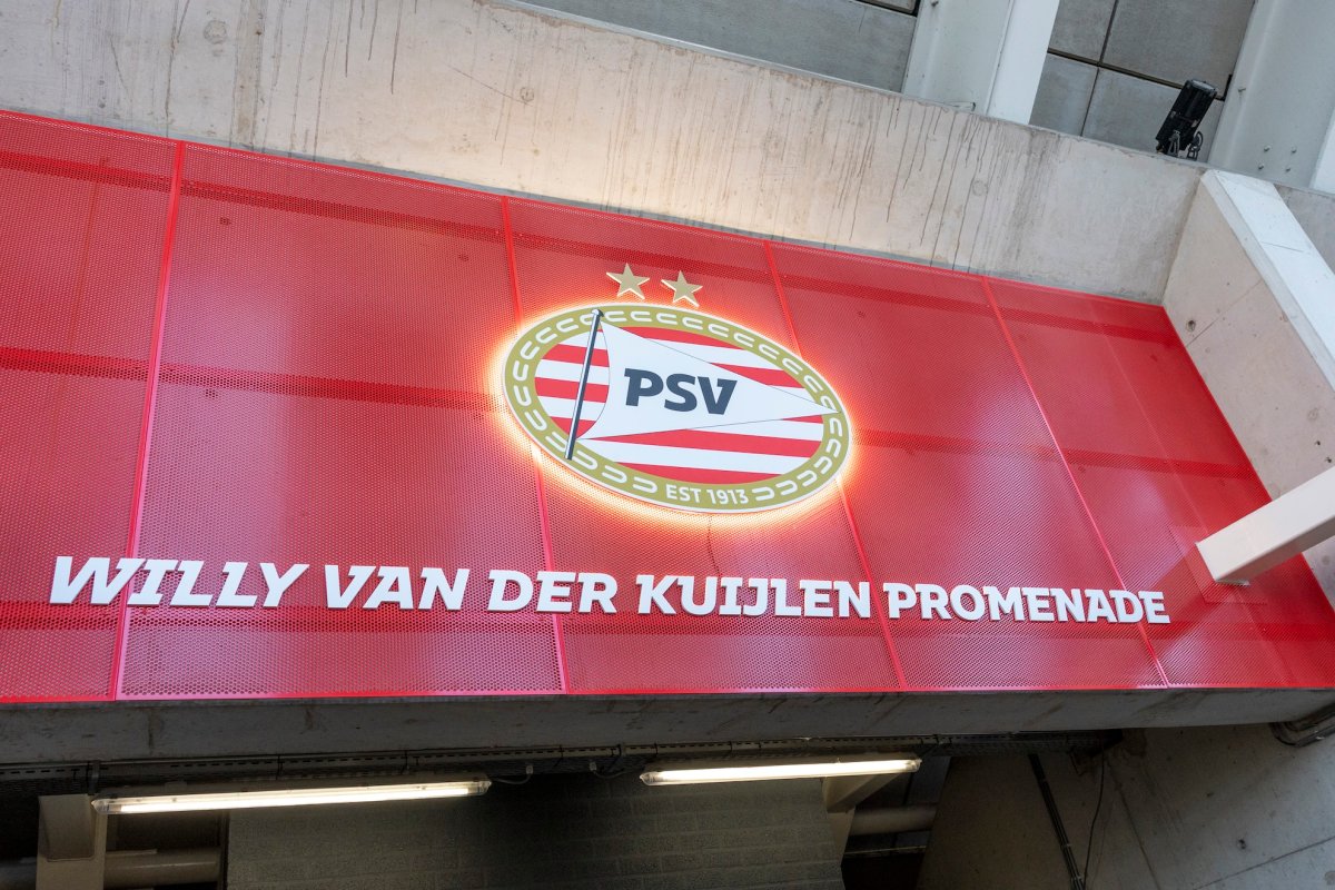 PSV - Nieuws | PSV opent Willy van der Kuijlen-promenade als blijvend ...