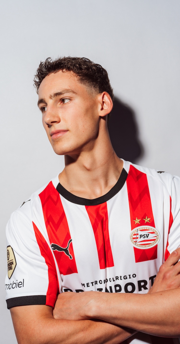 PSV - Transfer | Ruben van Bommel maakt overstap naar PSV