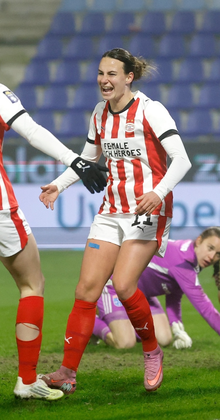 PSV - Wedstrijdverslag | PSV Vrouwen boekt belangrijke zege op PEC Zwolle