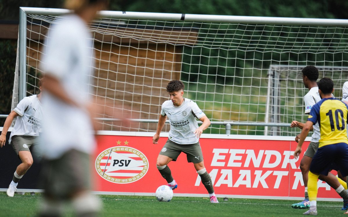 PSV - PSV+ | Oefenduel met SV Elversberg live op PSV Play