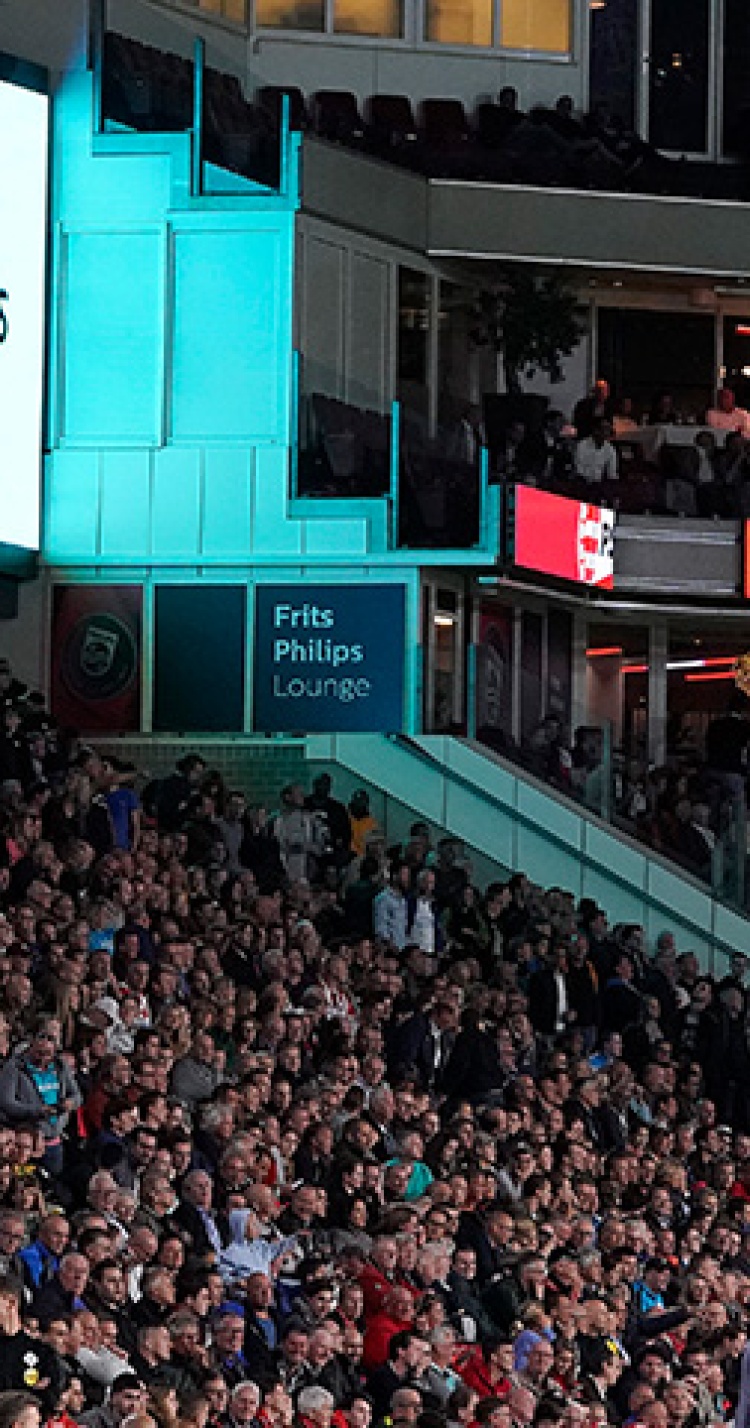 PSV - Hans Anders hooks up with VAR moments at Philips Stadium