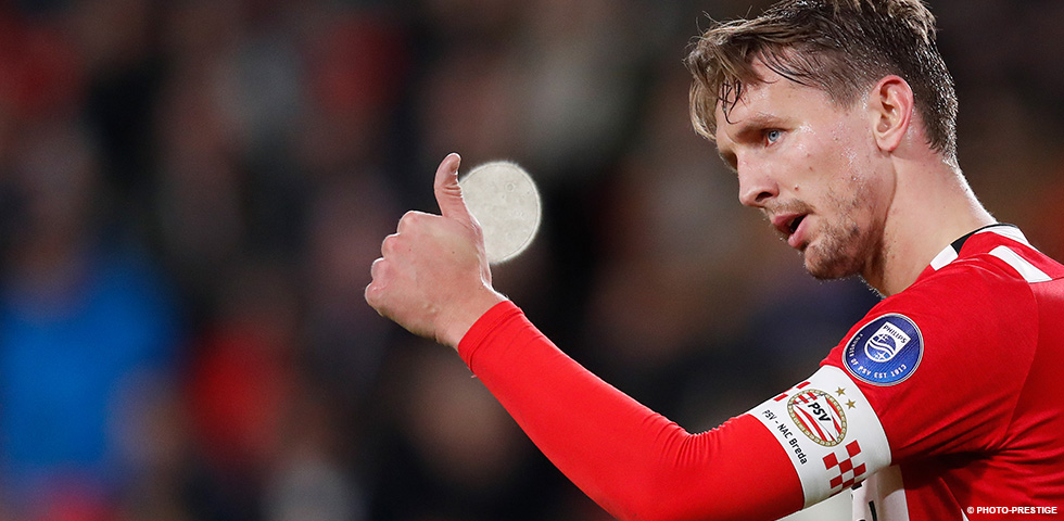 PSV - 750e eredivisiegoal op naam De Jong