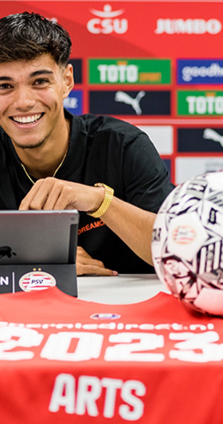 PSV - Nieuw contract | D’Leanu Arts blijft in PSV Academy