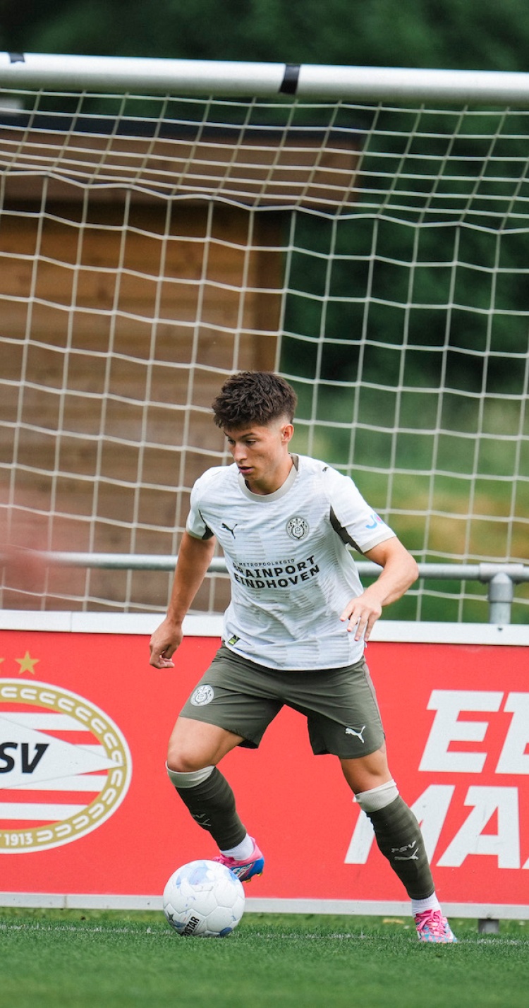 PSV - PSV+ | Oefenduel met SV Elversberg live op PSV Play