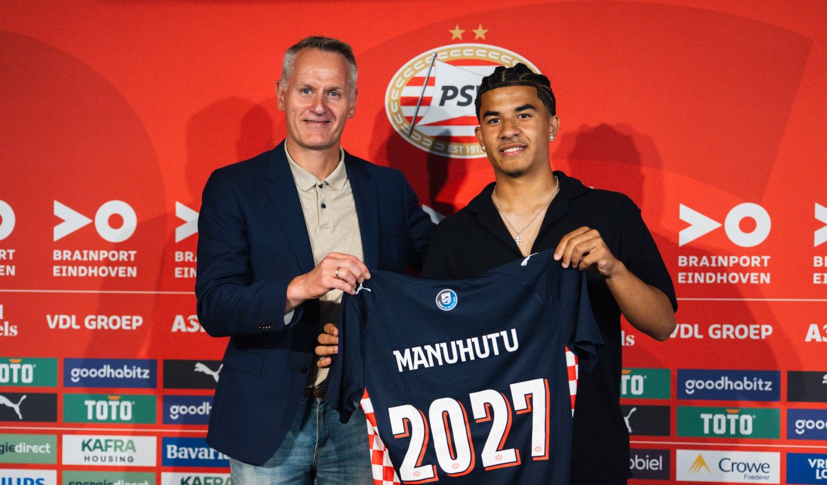 PSV - Contractnieuws | Rivas Manuhutu tekent bij tot medio 2027