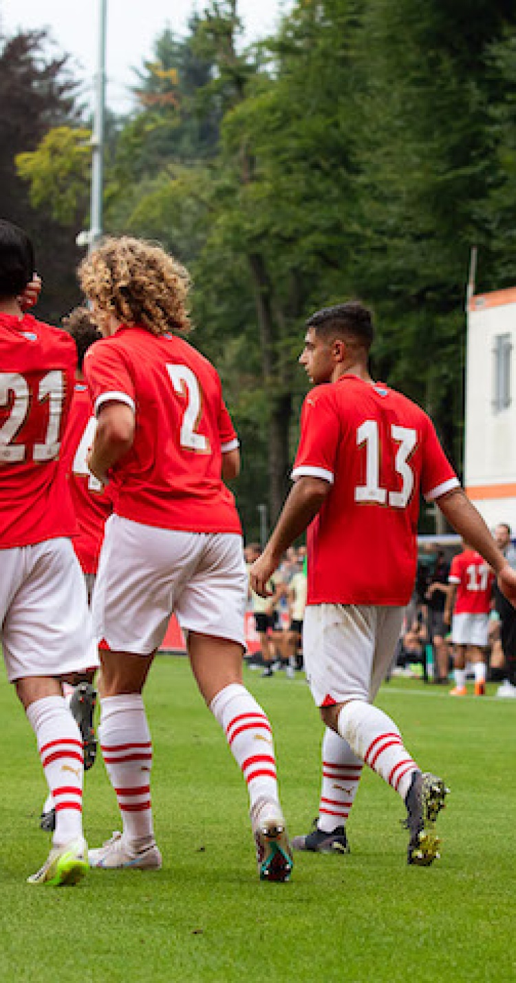 PSV - FACT | PSV Academy boekt succes