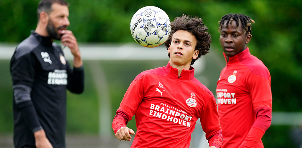 PSV - PSV Academy staat voor seizoensstart