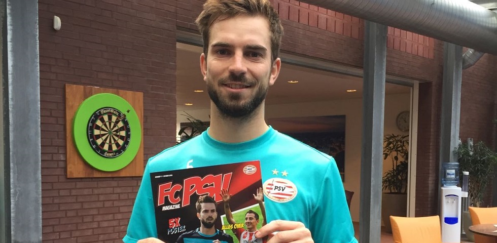 PSV - FC PSV Magazine in de bus